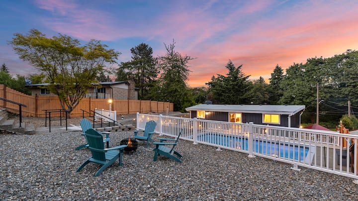 Elegant 4br/3ba Villa • Hot Tub & Resort Perks - 시애틀