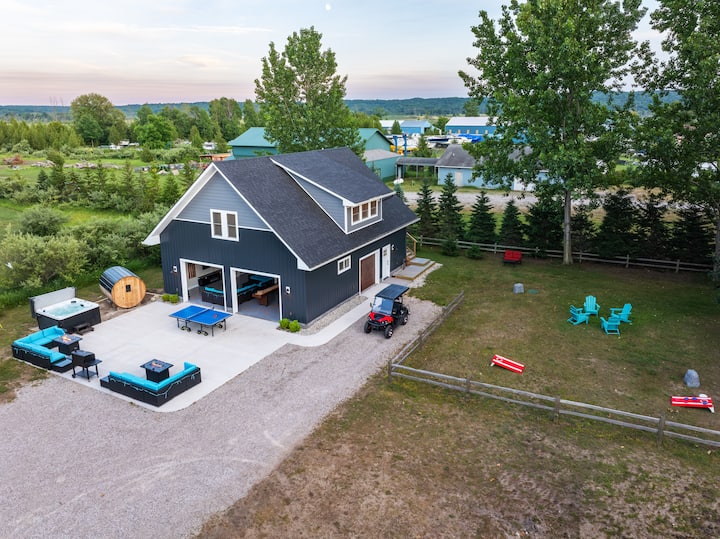 Barndominium / Arcadia Resort - Arcadia, MI