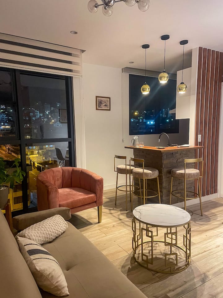 Stunning High-rise Apartment With Panoramic View - 基多