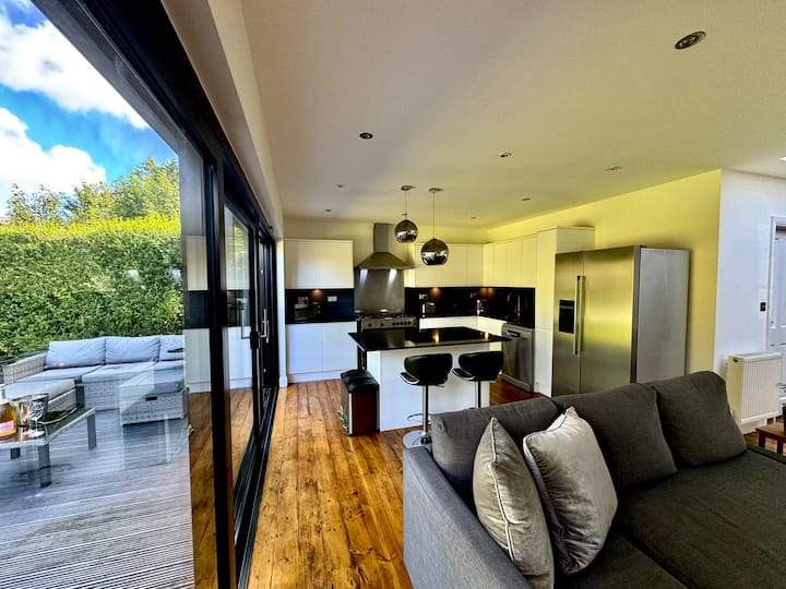 Fabulous Art Deco House Sleeps 8 Garden Parking Wf - St Albans