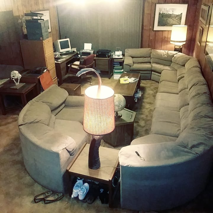 House Of Future Mansion Master Bedroom, W. Lansing - Lansing, MI