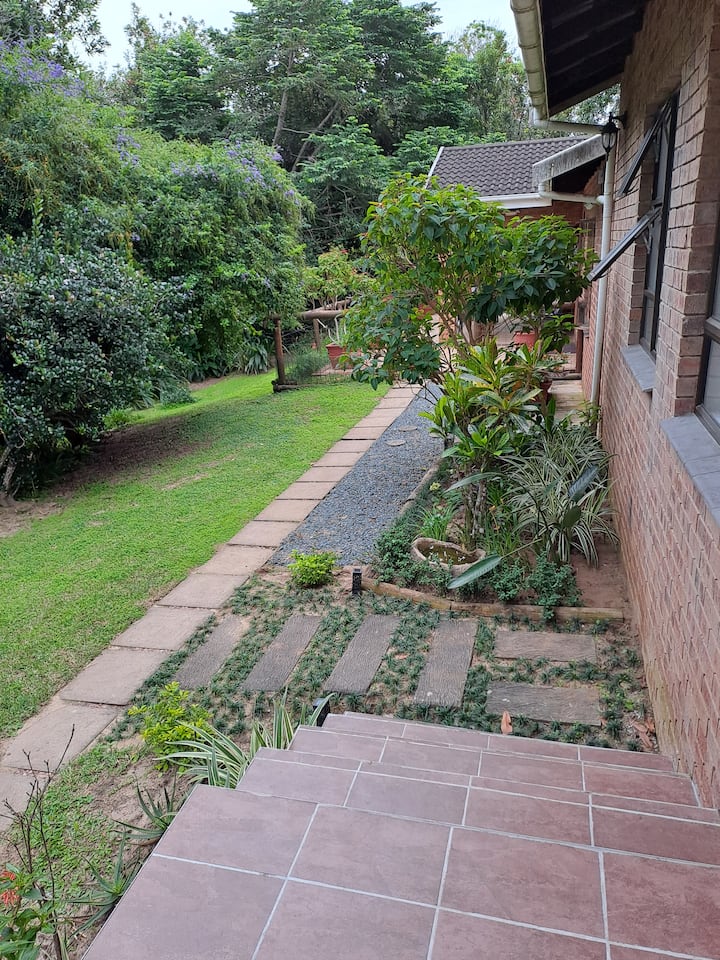 The Cove Flat - Pennington