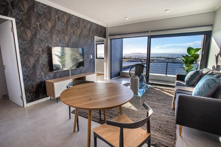 The Space To Be @ Gateway - Tenacious Tranquility - 烏姆赫蘭哈