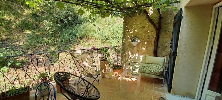 Séjourner Dans Une Maison D'artiste - Fayence