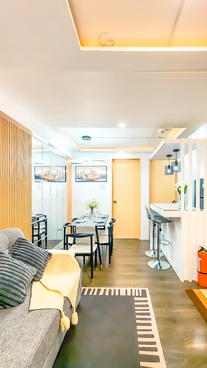 Urban Stay | Netflix, Ktv & Wifi | W/ Gym & Park - Pasig