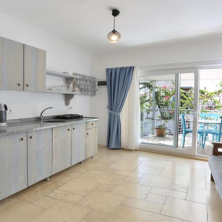 Ceylan Standart Studio - Kaş