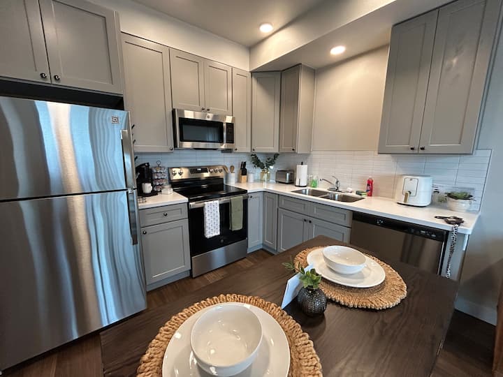 Modern Apartment On The River - Great Falls, MT