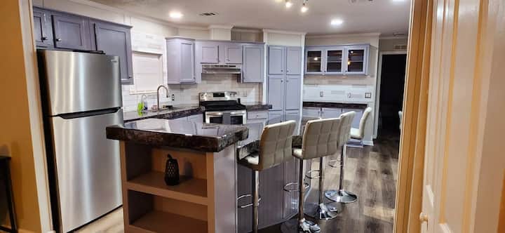 Navarre Neighborhood Bungalow - Navarre, FL