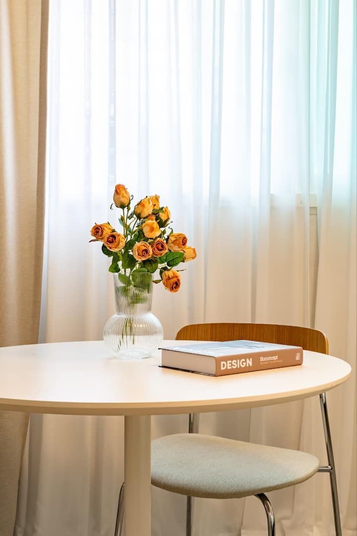 홍대 합정 연남 인접/망원역 5분/망원시장/감성 숙소 3인전용 - Seoul