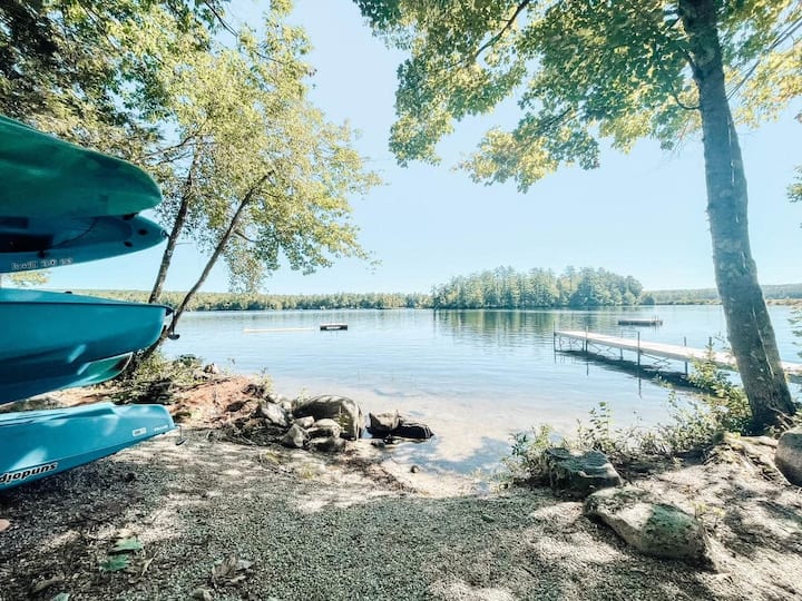 The Lodge At Moose Pond & Pleasant Mtn Sleeps 20 - Bridgton, ME