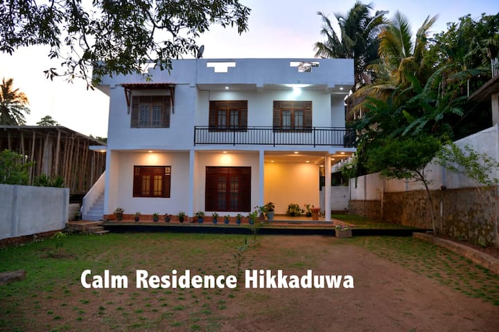 Calm Residence 2 ( 3  Bedrooms Apartment ) - Hikkaduwa