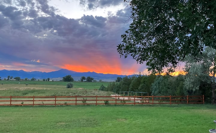 Rocky Mountain Views Guest Apartment - Longmont, CO