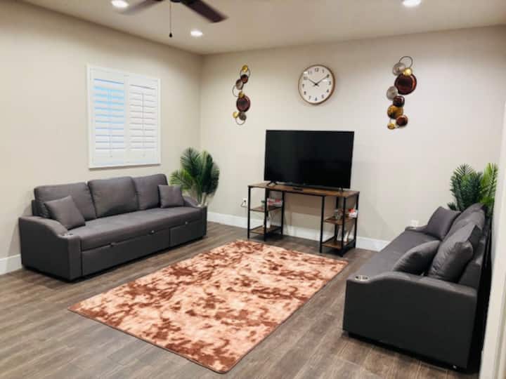 Beautiful One - Bedroom Home In Prime Location! - Lemoore, CA