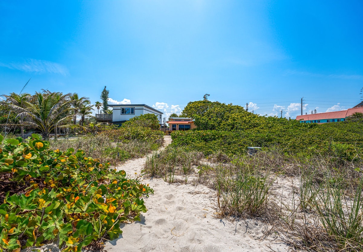 Sea Turtle Cottage - Houses for Rent in Cocoa Beach, Florida, United ...