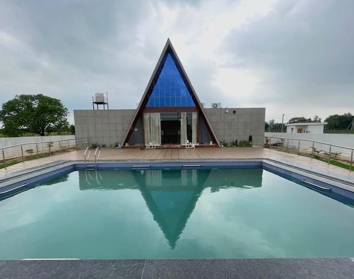 Prism Peak - Your Countryside | 5br | By Homeyhuts - Sangareddy