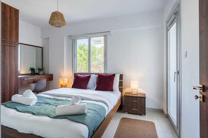 Kraken 2-bedroom Apartment - Larnaca