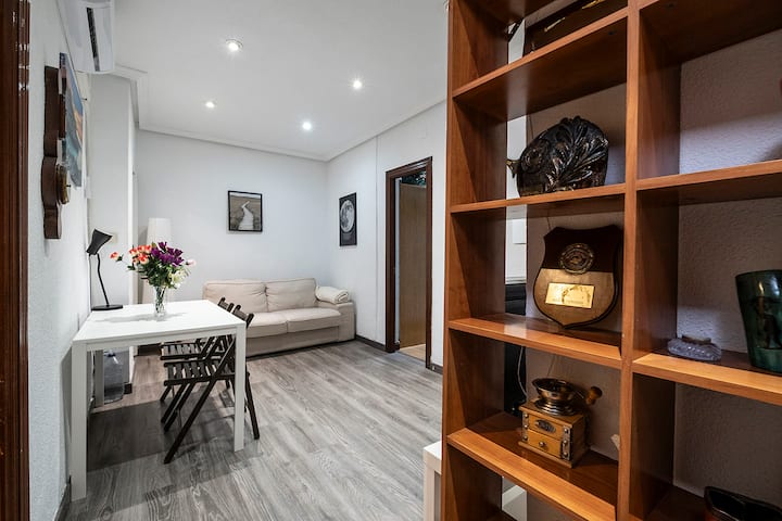 Céntrico Y Silencioso A 8 Min De Sol + Ac + Wifi - Madrid
