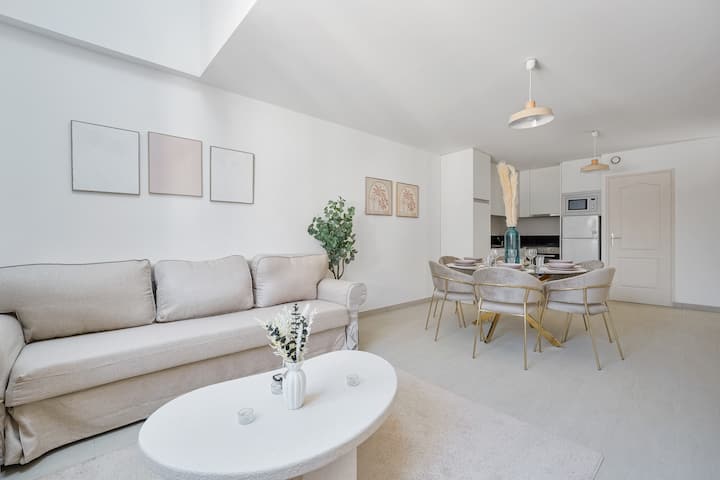 Welcome To Laurine House - Viry-Châtillon