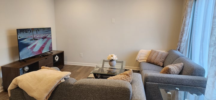 Brand New 2-bedroom + Free Underground Parking! - Kanata