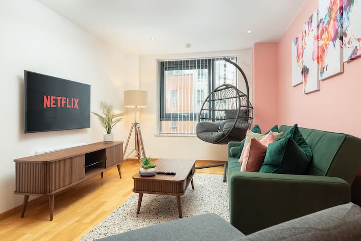 Modern 2br City Flat • Teams/getaway • Sleeps 7 - Liverpool