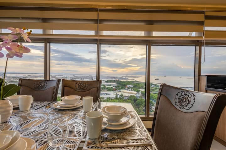 Bay View 2br At Radiance Manila Bay, Nearby Moa - Manille