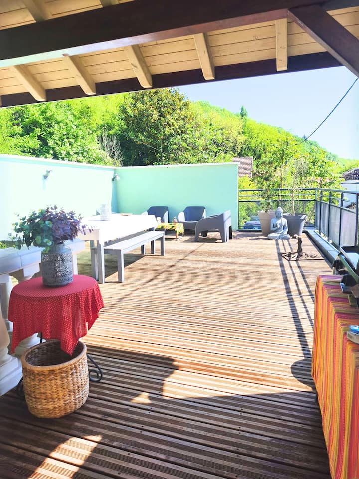 Jolie Maison Avec Grande Terrasse Classée 3* - Culoz