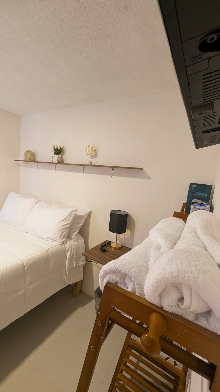 Habitación Con Ubicación Ideal En Pachuca - Pachuca