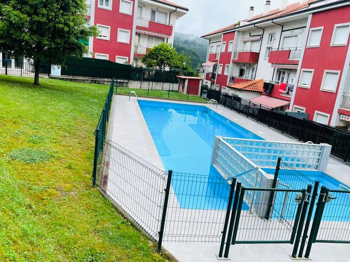 Reformado Con Piscina Y Jardín - Ramales de la Victoria