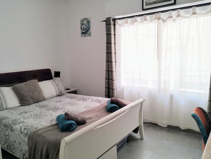 Double Room Boho Chic Apartment (Private Bathroom) - Pedreguer
