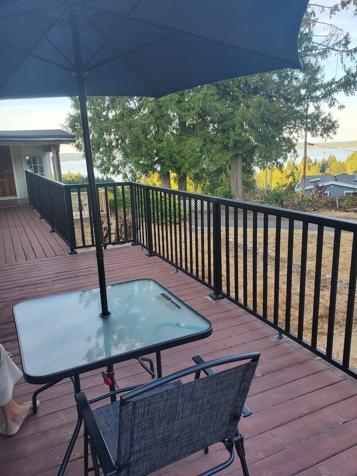 Room Available#2 - Sidney