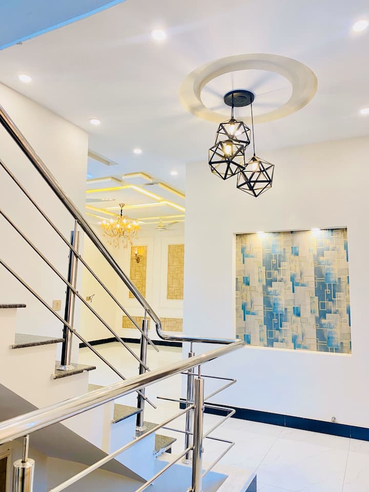 Sukoon Ghar – Stylish 4br Entire House - Lahore