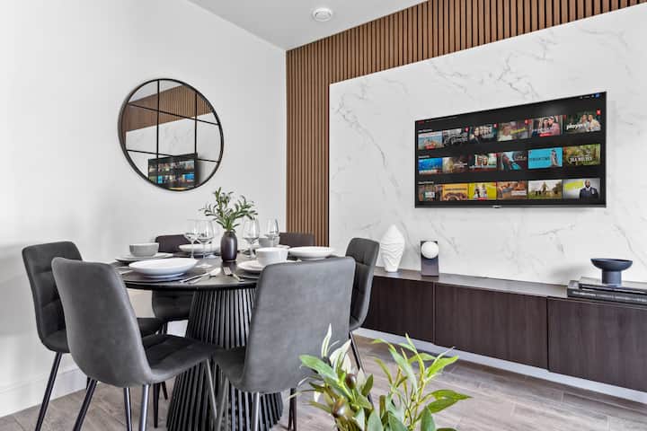 Enfield 4br House | Sleeps 8 + Free Parking - Enfield