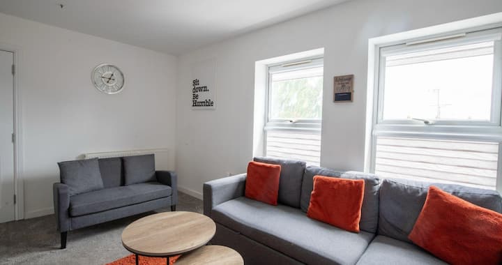 2br Parkside Apt Contractors & Families W/parking - 北安普頓