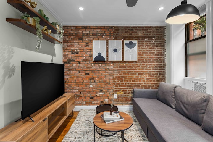 Trendy East Village Escape - Manhattan, NY