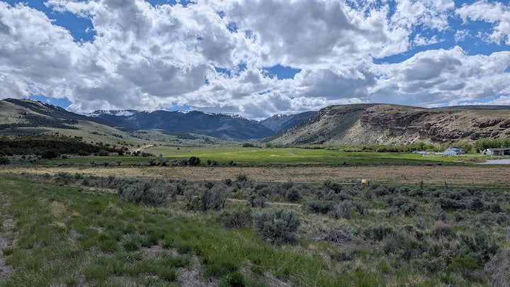 Hawk Ridge Ranch Retreat- Sleeps 21 In Beds! - ユタ州