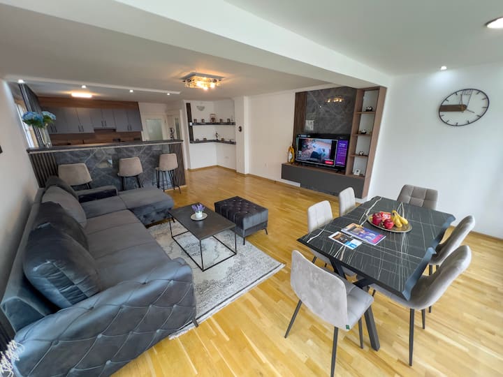 Apartman Sa Pogledom Na Grad - Sarajevo