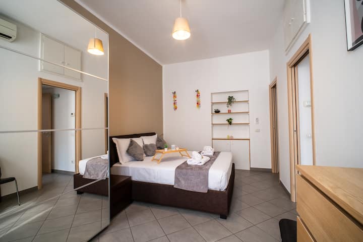 [Navigli-centro]modern Flat Balcony Check-in H24 - Milan