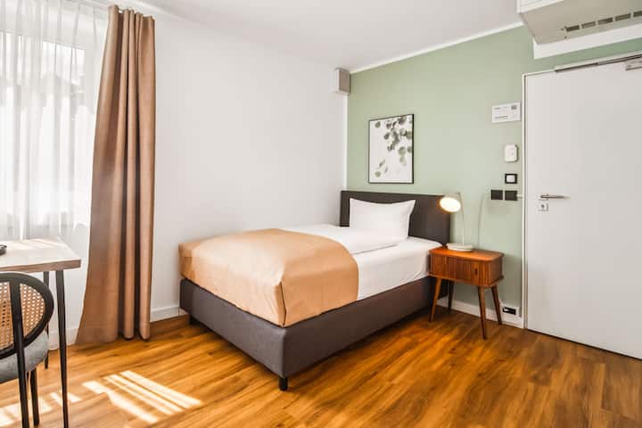 Jena Teichgraben | Single Room Wheelchair Access - Jena
