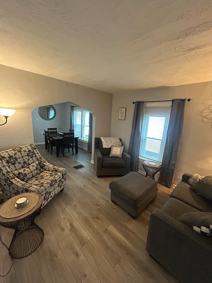Gorge-side Getaway – 3 Bedrooms - Niagara Falls, NY