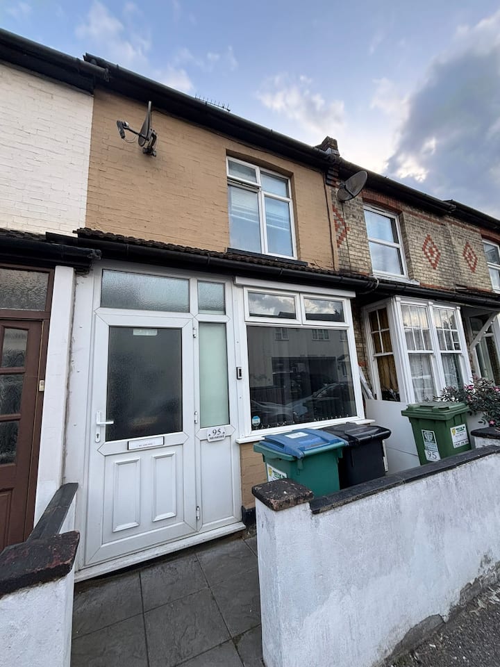 Triple Bedroom, Self-check-in - Watford