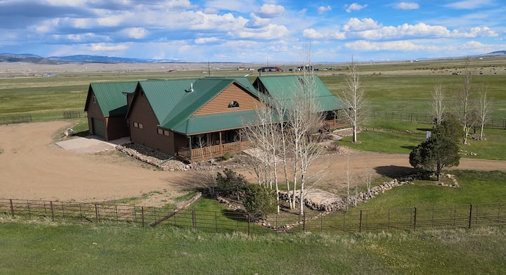 Mountain Majesty Cabin - Westcliffe, CO