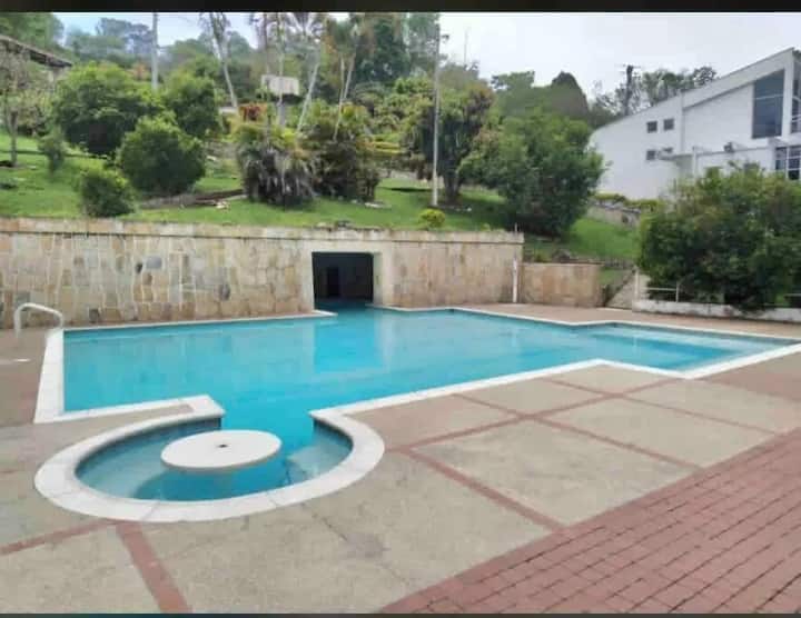Casa Campestre Con Piscina Privada En Clima Calido - Fusagasugá