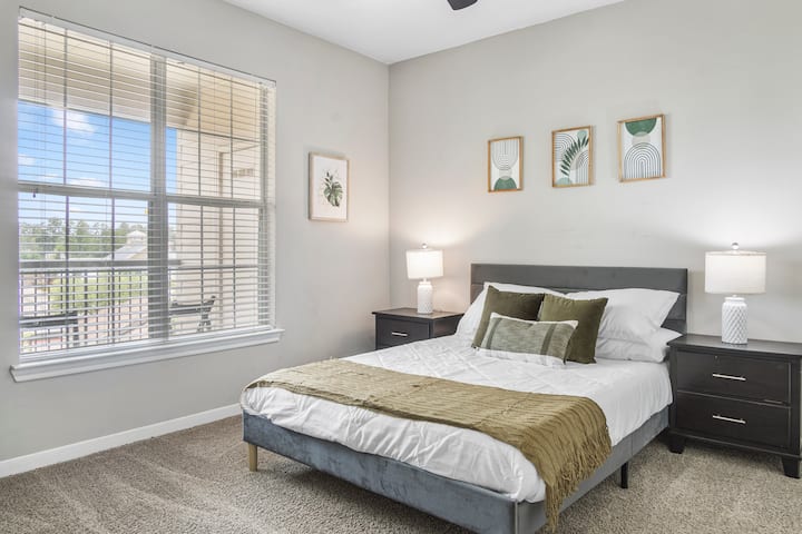 Stunning Pool *Mins To Houston Er *Gym* Bbq - The Woodlands, TX