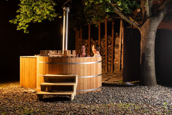 Waterfront Cabin • Cedar Hot Tub & Sauna - State of New York