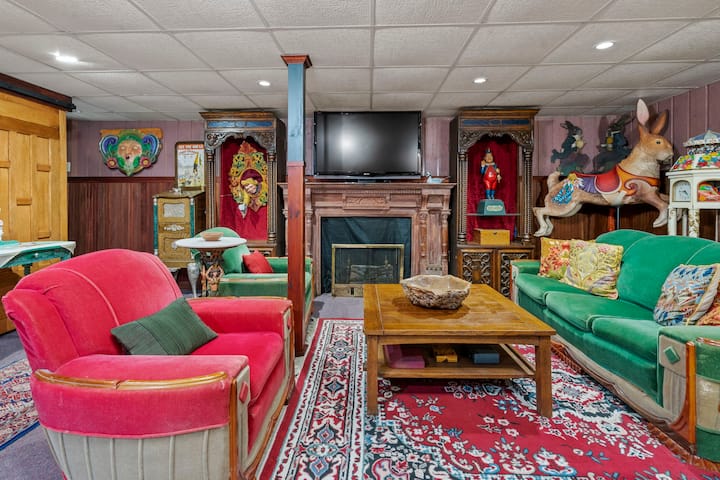 Whimsical Arcadia Retreat - Saratoga, NY