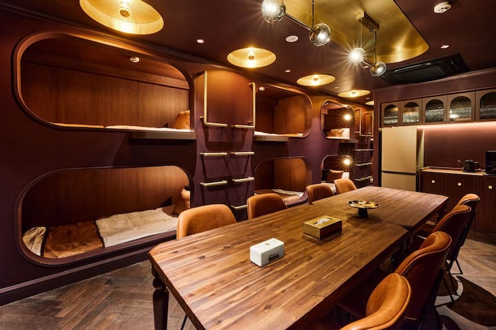 Steps From Tenjin_4 Bunk Beds_41㎡ Capsule-style_2f - Tenjin