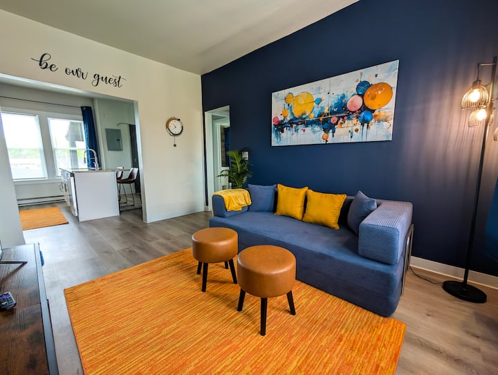 10 Mins To Dwtn | Easy Transit + Parking + Wifi - Detroit, MI