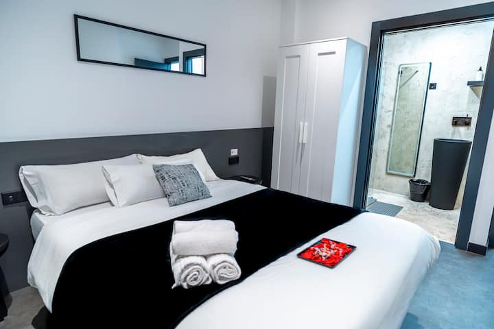 Habitación Privada En Madrid A Pasos Del Bernabéu - Madrid