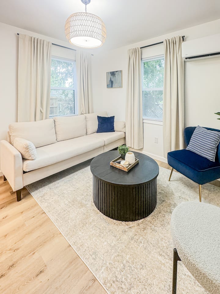Fire Pit + Bbq + Private Yard 1br Retreat - エバンズビル, IN
