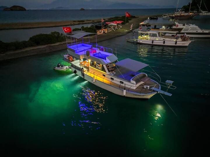 Göcek'te ÖZel Tekne Turu - Göcek